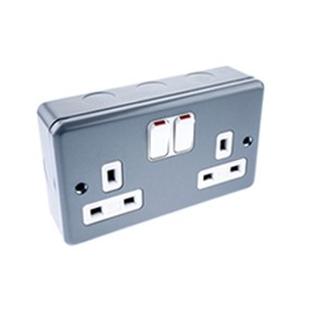 K2946ALM | MK | 13amp Double Gang Double Pole Switched Socket | Metal ...
